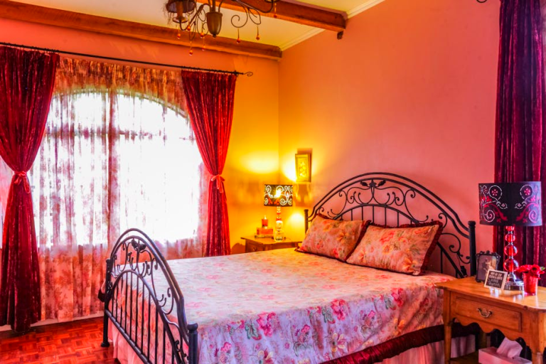 Top 5 Best Bed Frames 2025 - Pixelfy blog